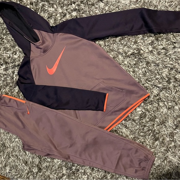 Nike | Other | Girls Nike Sweatsuits | Poshmark